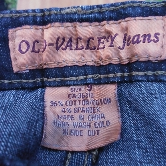 old valley jeans | Jeans | Nwot Juniors Old Valley Jeans Embroidery Leg ...